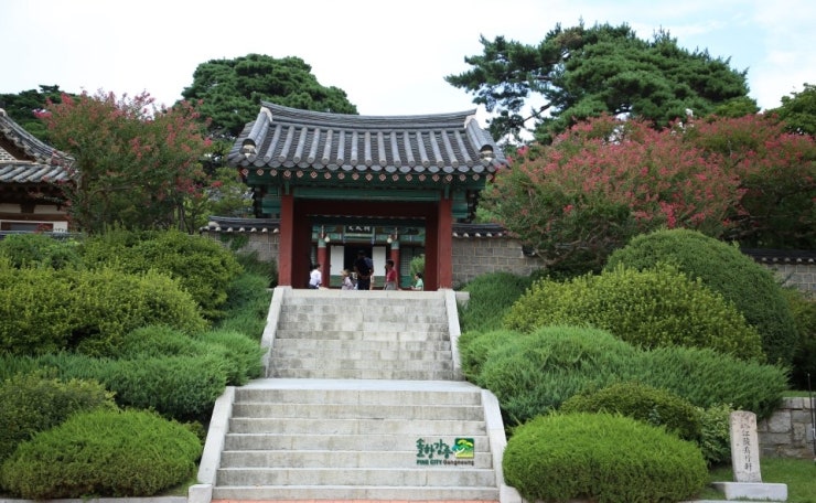 강릉여행 강릉가볼만한곳 국내 최초 모자 화폐 인물의 고향 보물 제165호 강릉 오죽헌 네이버 블로그