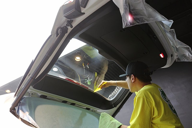 스타클럽 글라스틴트 부천점 포르쉐 고성능 럭셔리 Suv 카이엔 프리미엄 필름 슈어x와의 만남과 더불어 헤드라이트 Ppf와