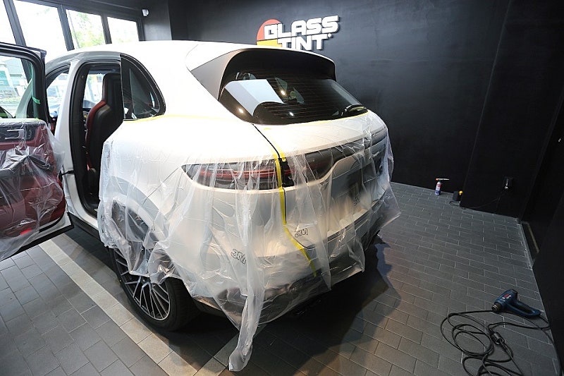 스타클럽 글라스틴트 부천점 포르쉐 고성능 럭셔리 Suv 카이엔 프리미엄 필름 슈어x와의 만남과 더불어 헤드라이트 Ppf와