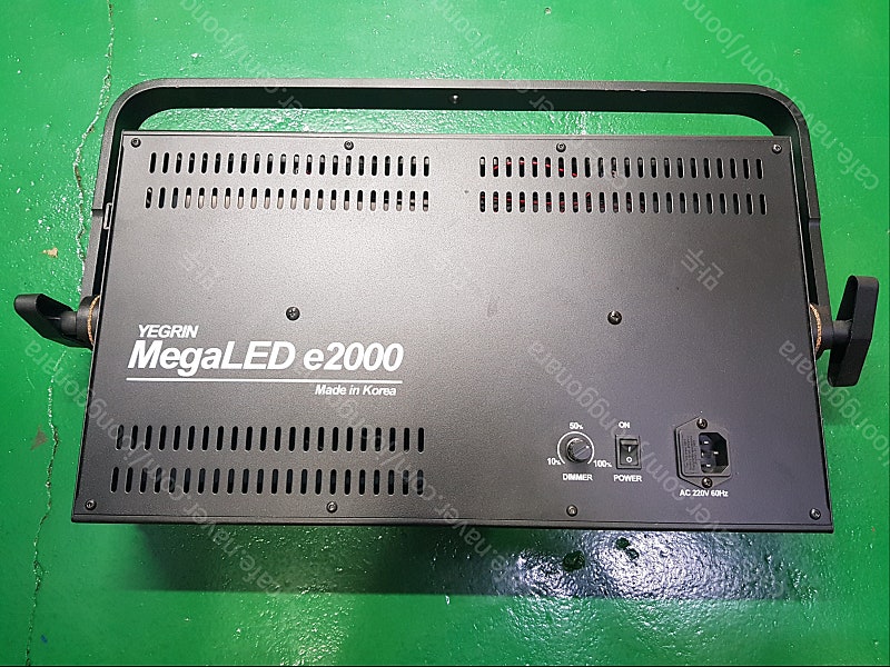 방송조명 스튜디오조명 예그린 Mega LED e2000 판매 합니다.(가격수정) | 삼각대/조명/플래시 | 중고나라
