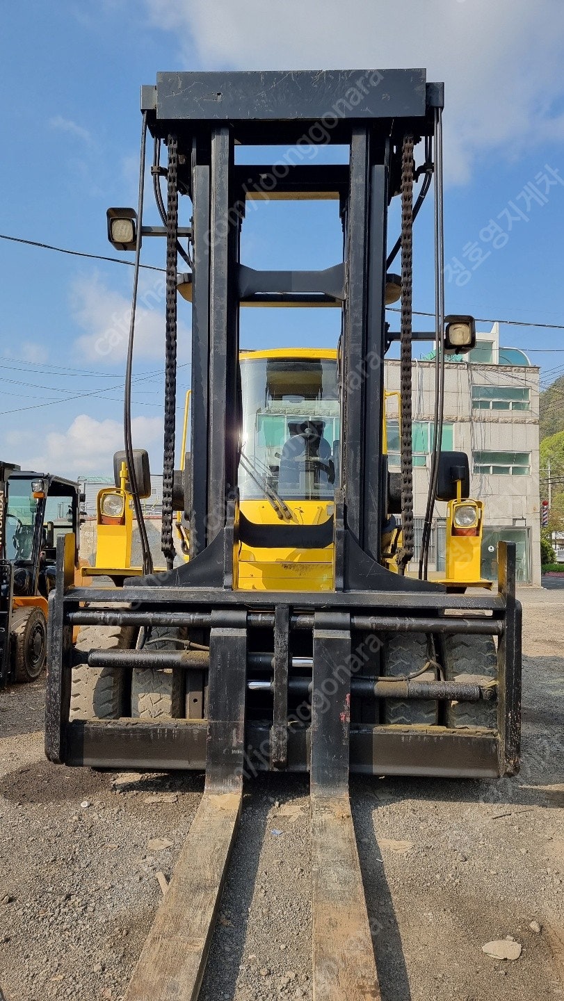 [판매] 힘좋은 현대 디젤 16톤 지게차 160D-7E | 산업자재 | 중고나라