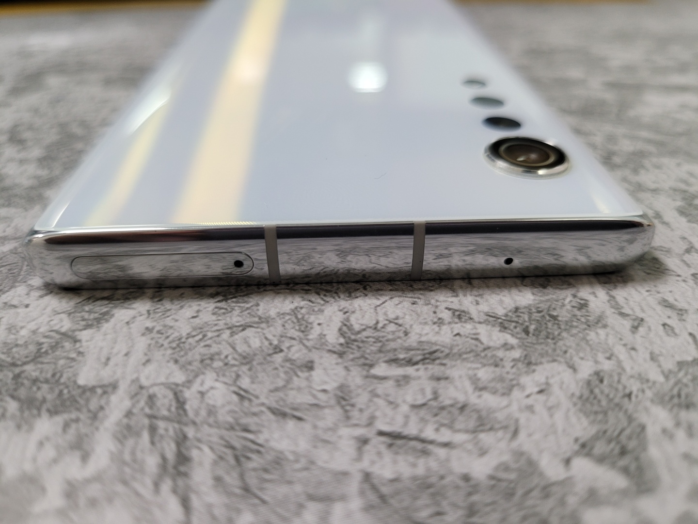 LG벨벳 화이트색상 SKT첫개통 SSS급 25만원 | 삼성 | 중고나라