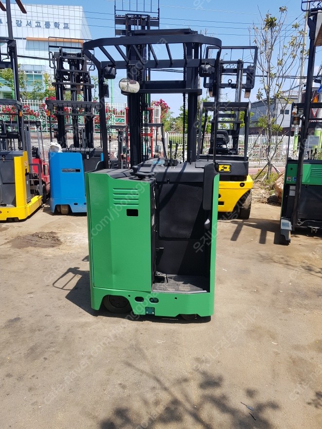 [판매]최신형 신코 입식전동지게차 8FBR 1.5톤 4... | 산업자재 | 중고나라