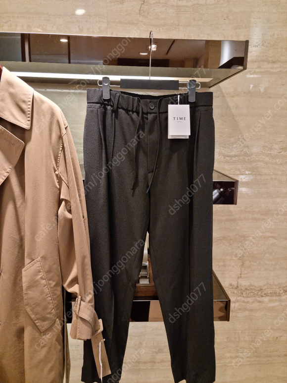 21F/W타임옴므 블랙 스트링 릴렉스핏 슬랙스 새상품8... | 기타 수입명품 | 중고나라