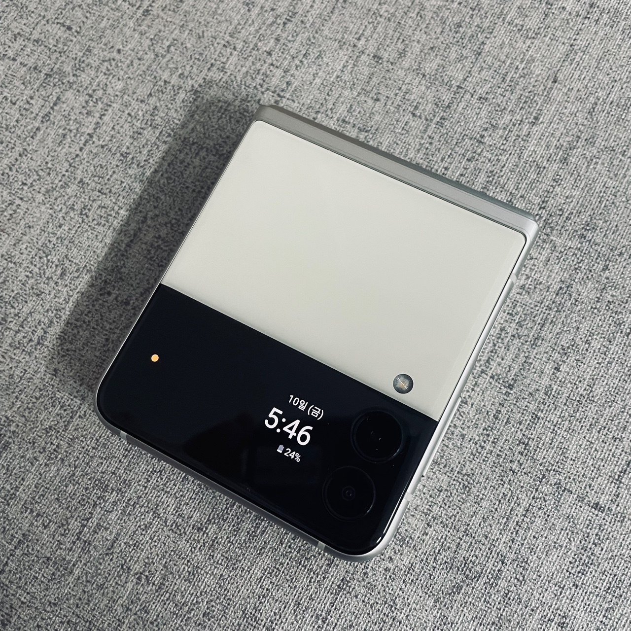 새폰급 SKT 갤럭시 Z플립3 화이트 256기가 21년... | 중고나라 카페에서 운영하는 공식 사이트