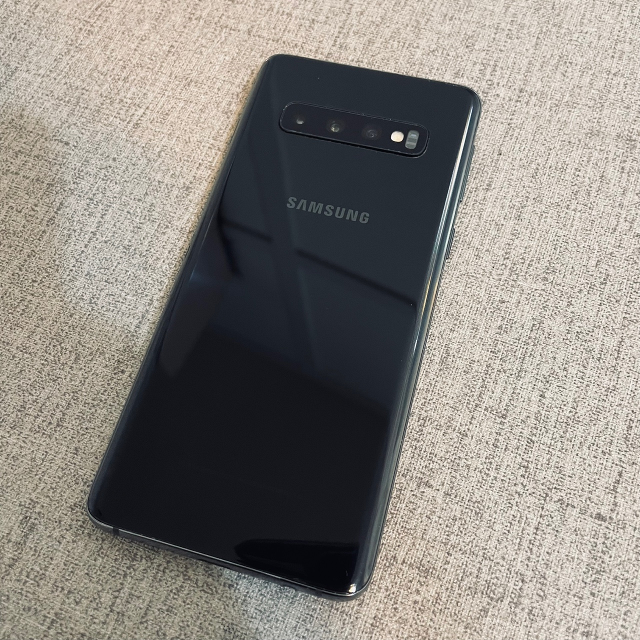 SKT 갤럭시 S10 블랙 128기가 외관S급 21만원... | 중고나라 카페에서 운영하는 공식 사이트