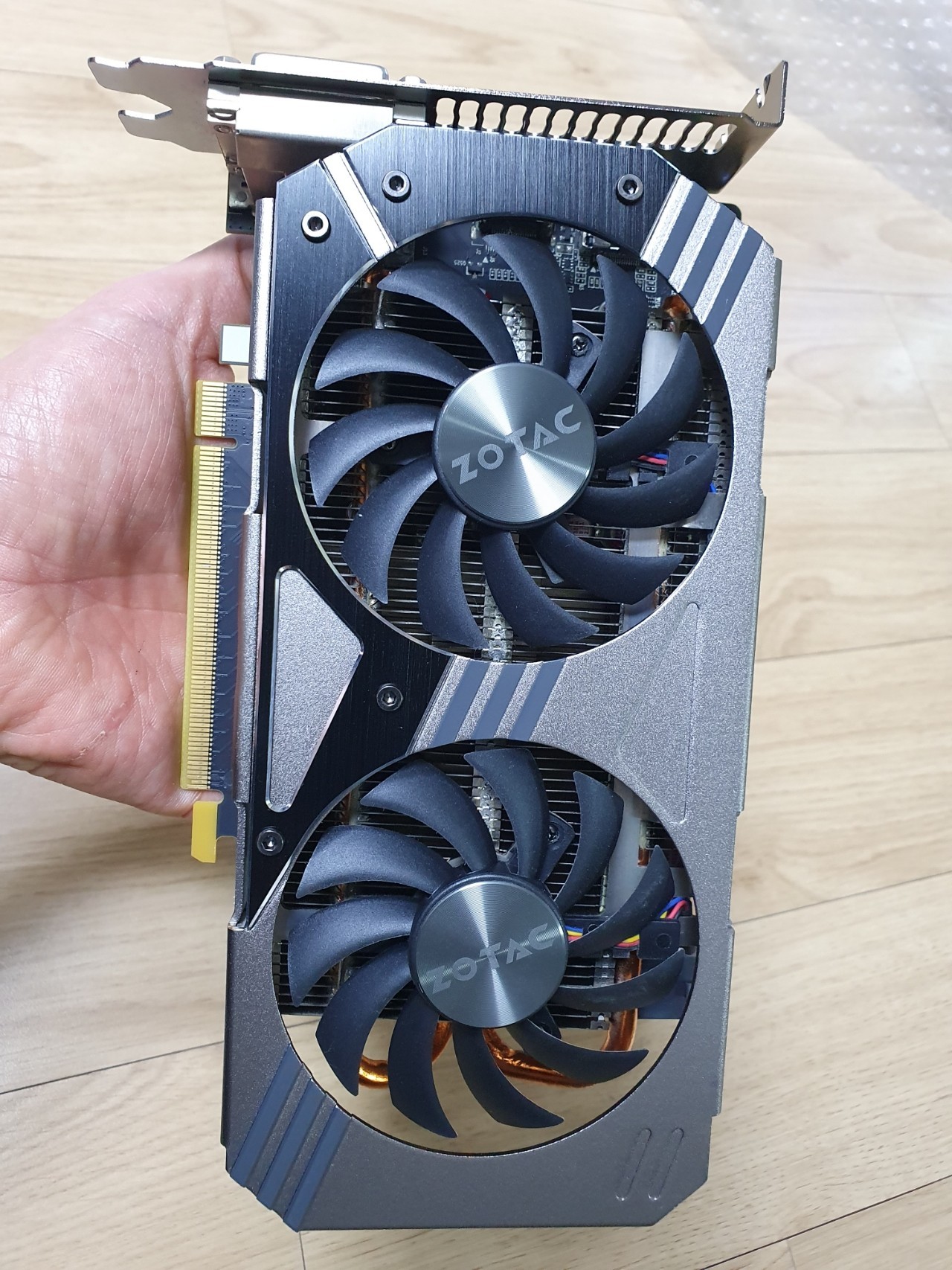 ZOTAC GTX 960 2G 그래픽 카드 12만원에 ... | CPU/메인보드 | 중고나라