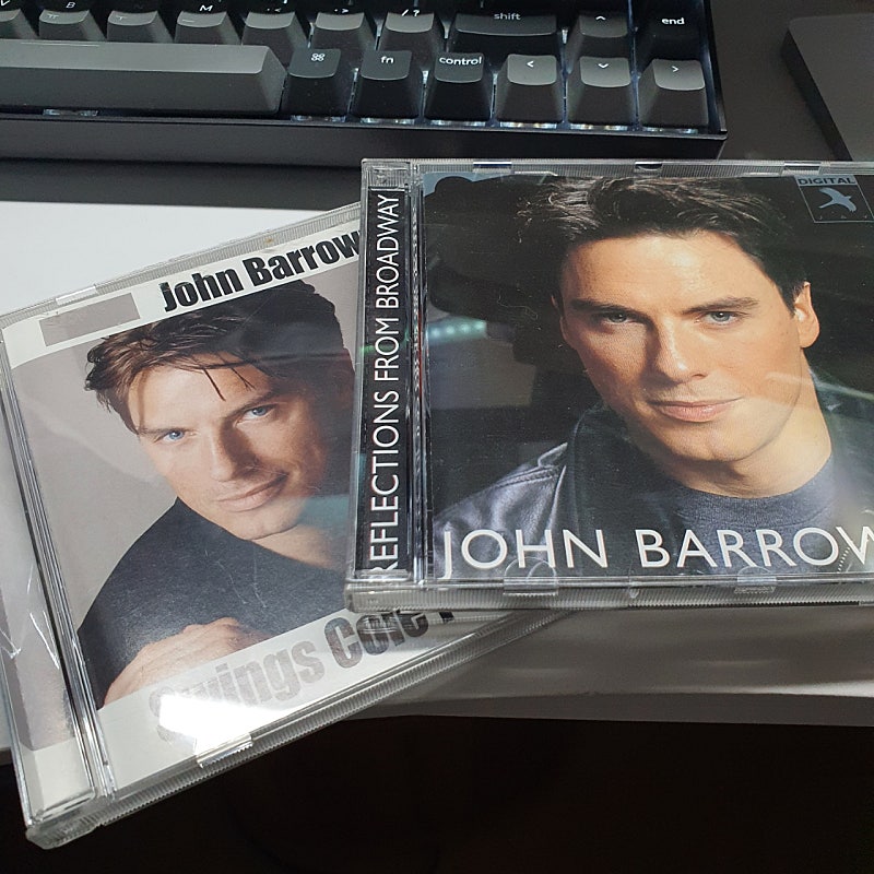 닥터후, 토치우드의 캡틴 잭 하크니스 역할을 맡았던 배우 존 바로우맨 ( John Barrowman ) cd , 앨범 판매합니다 ...