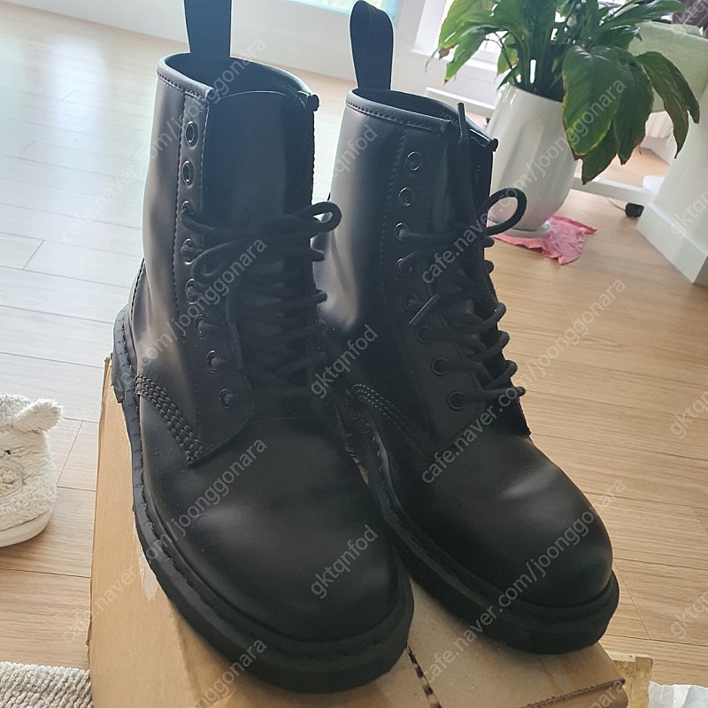 닥터마틴 1460 8홀 모노 워커 블랙 260(EU41... | 남성신발 | 중고나라