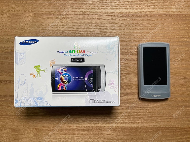 삼성 MP3 YEPP YP-R1 8GB Black + 충전기 | 이어폰/헤드폰 | 중고나라