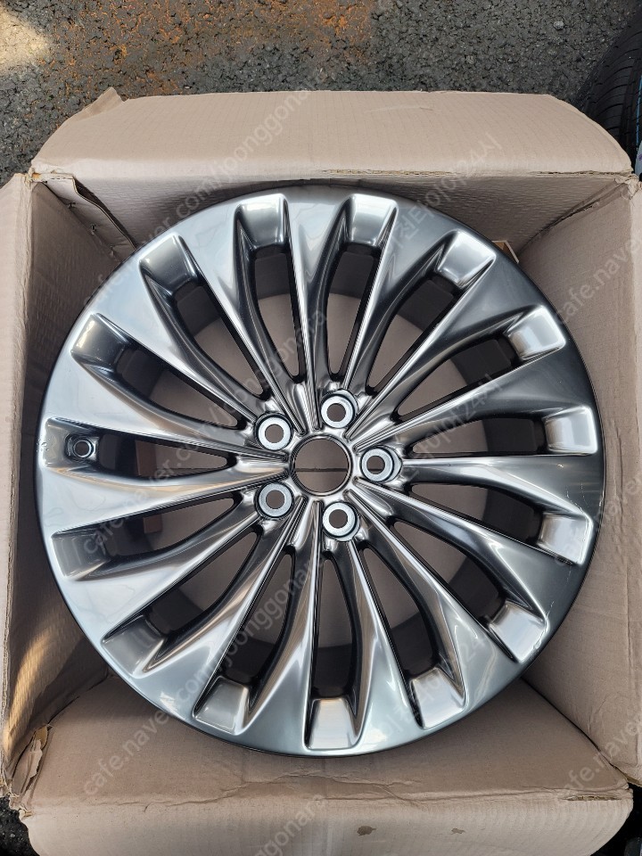 [판매] 제네시스 EQ900 19인치 순정 신품급 휠 ... | 휠/타이어 | 중고나라