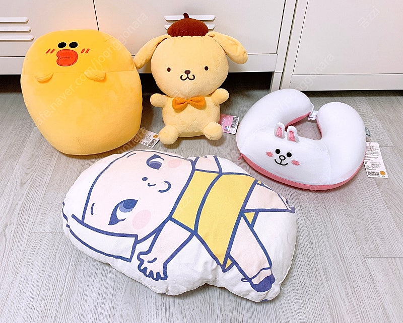 라인프렌즈 에그 다용도 쿠션 산리오 폼폼푸린 인형 코니 페이스 목쿠션 쿨오키 쿠션 피규어브릭 중고나라