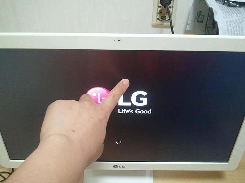 LG일체형컴퓨터 모니터 lg22v24 판매합니다. | 모니터 | 중고나라