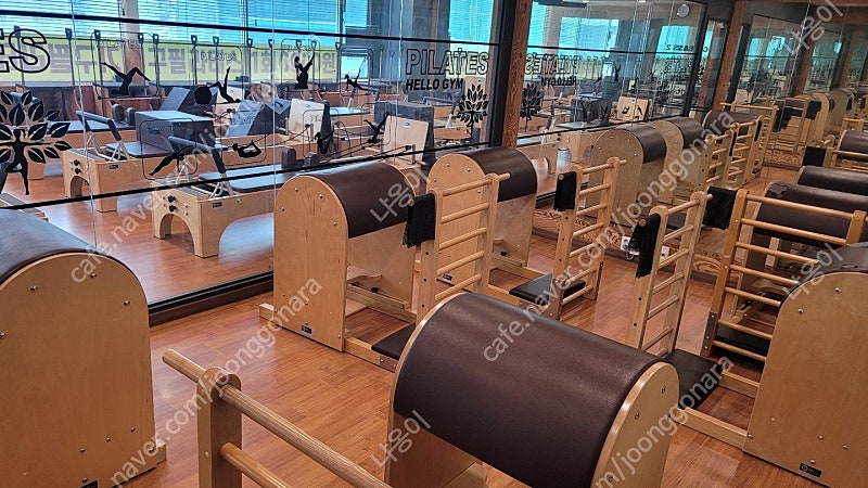 인투 필라테스 기구 ﻿리포머 바렐 체어 캐딜락 팝니다 헬스용품 중고나라