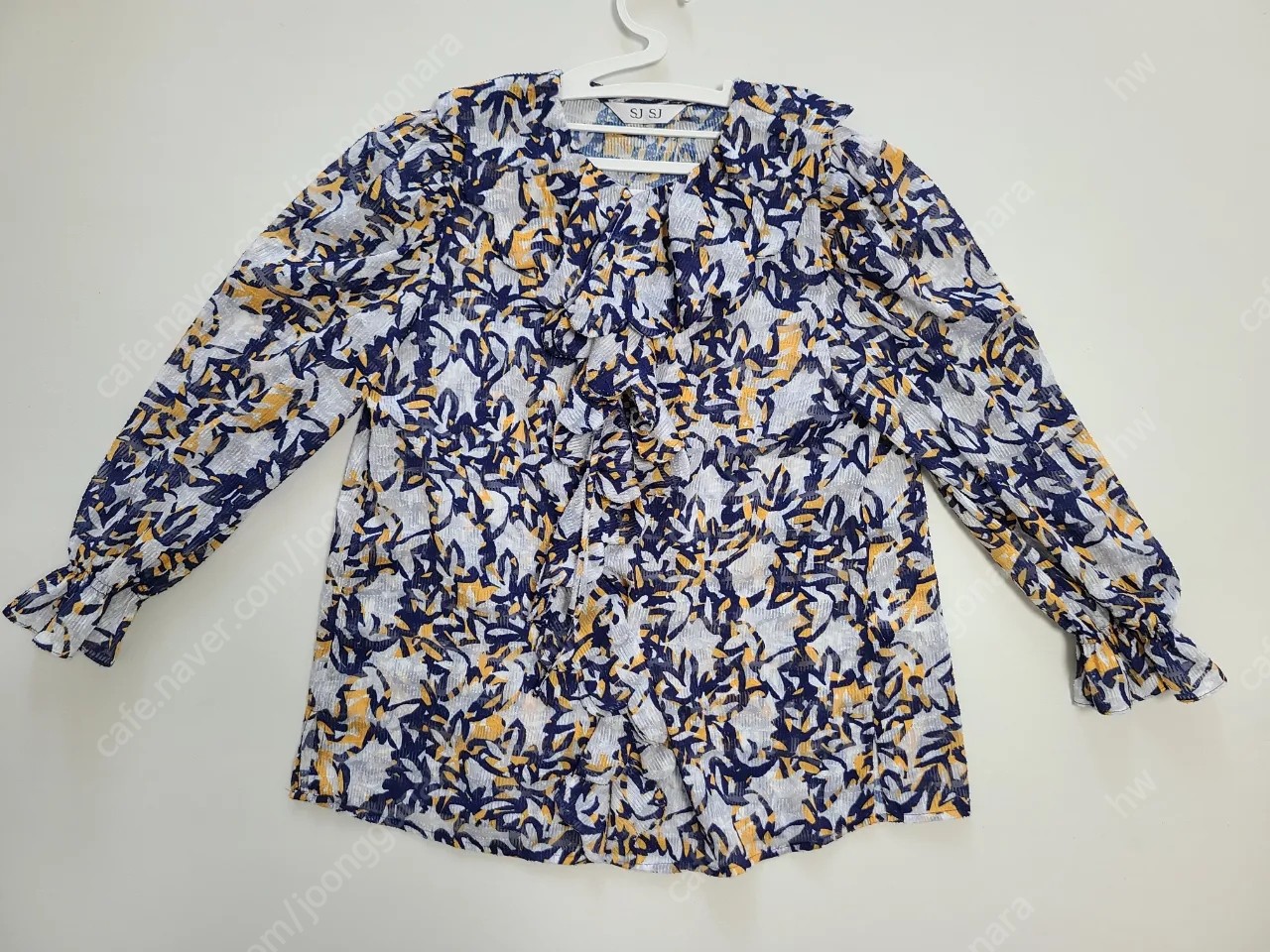 sjsj 플라워 블라우스 44 새상품 | 중고나라 카페에서 운영하는 공식 사이트
