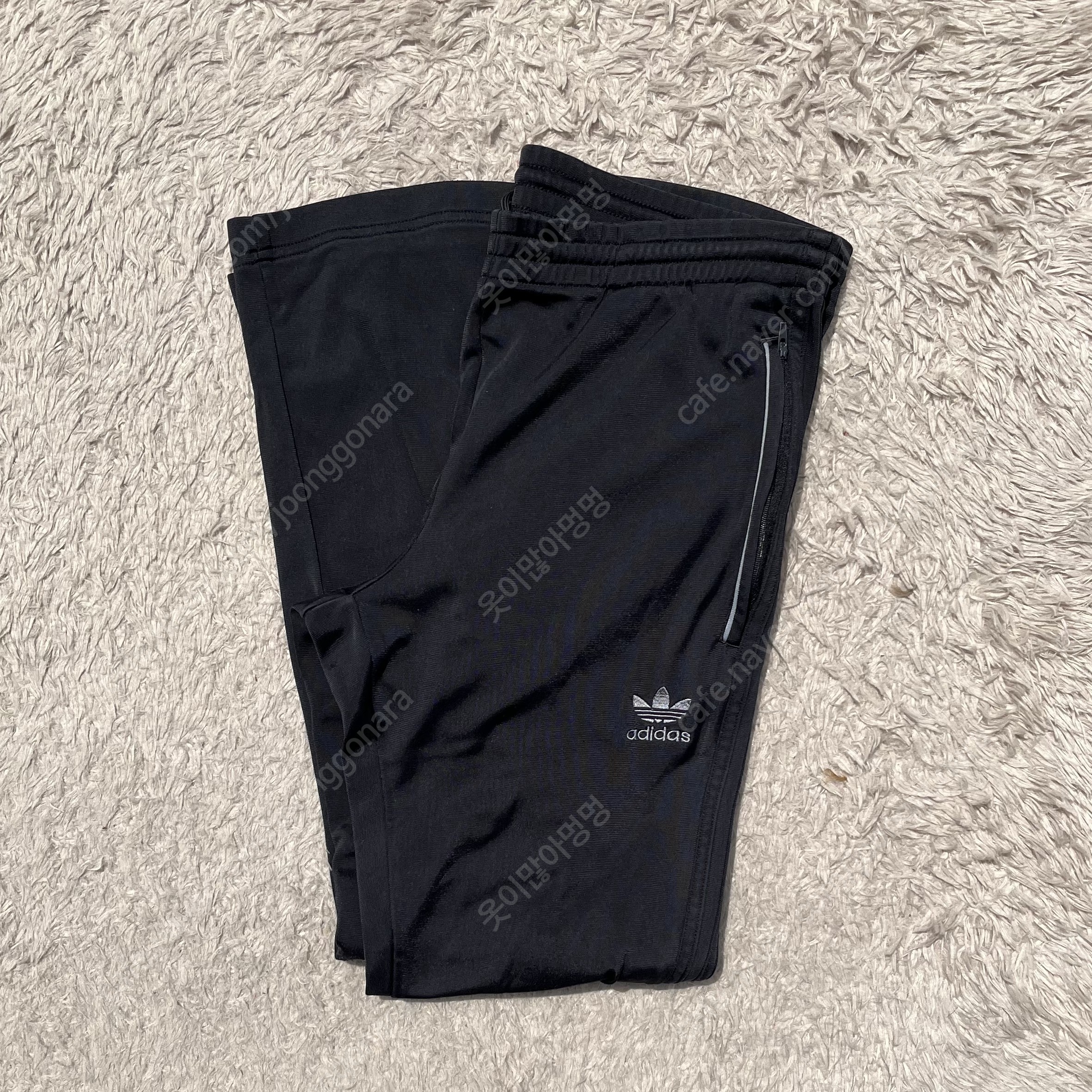 아디다스 바지 팔아요 | 중고나라 카페에서 운영하는 공식 사이트