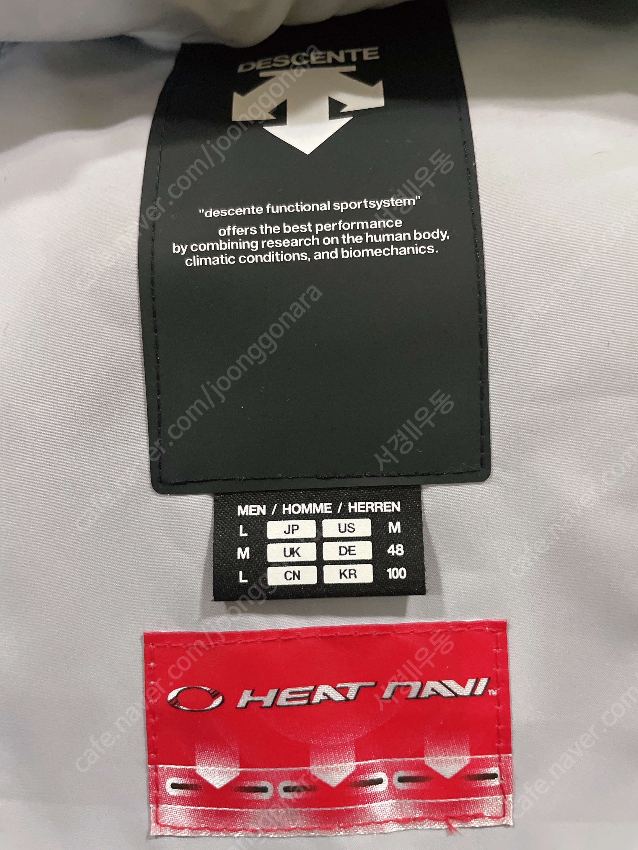 20fw 데상트 스위스 스키팀 숏 패딩 [100] | 티셔츠/캐쥬얼의류 | 중고나라