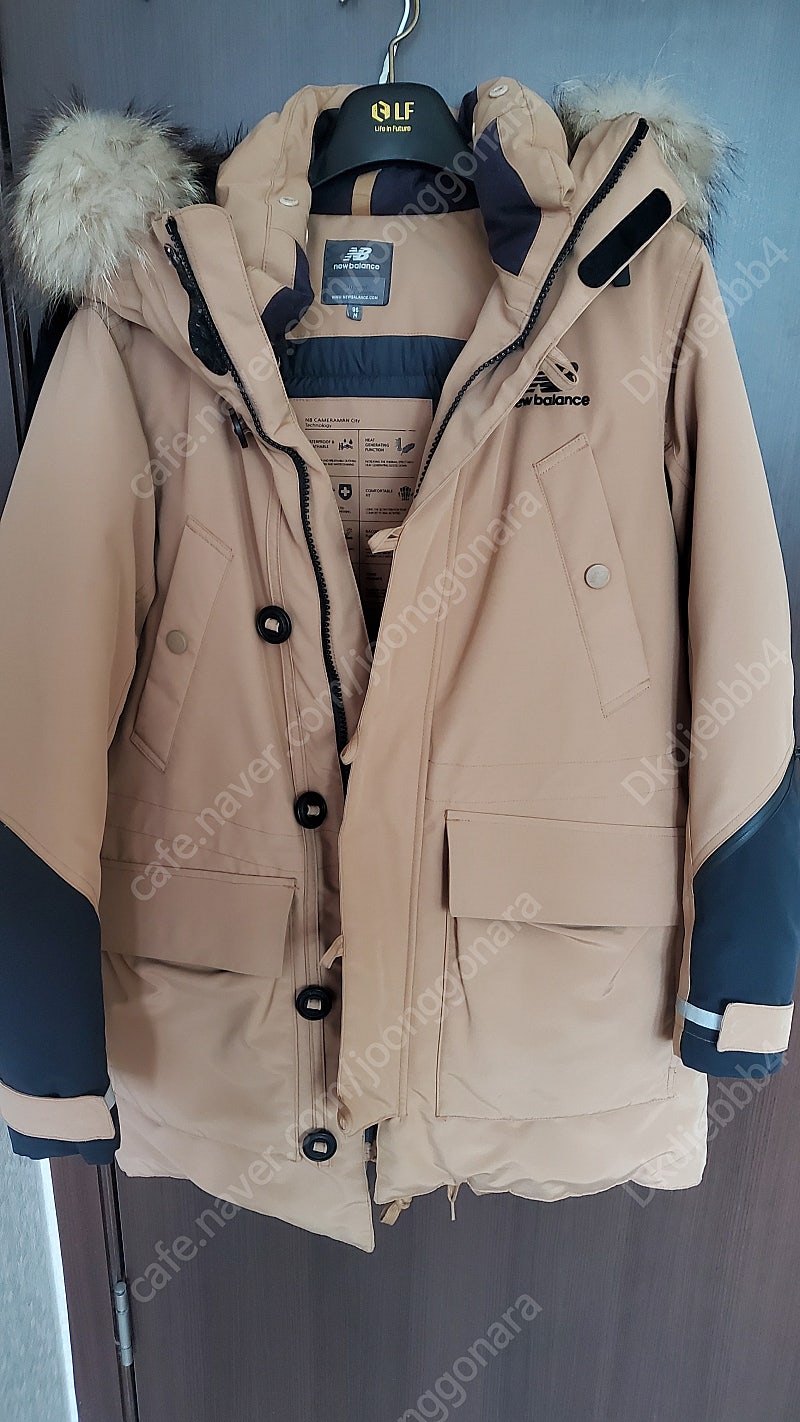 뉴발란스 카매라맨 시티 구스 다운 | 티셔츠/캐쥬얼의류 | 중고나라