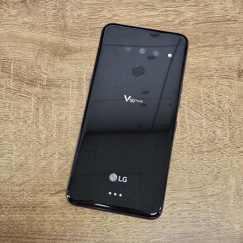 SKT V50 블랙색상 128용량 무잔상 깨끗한단말기 S급 14만 판매합니다 | 스마트폰 | 중고나라