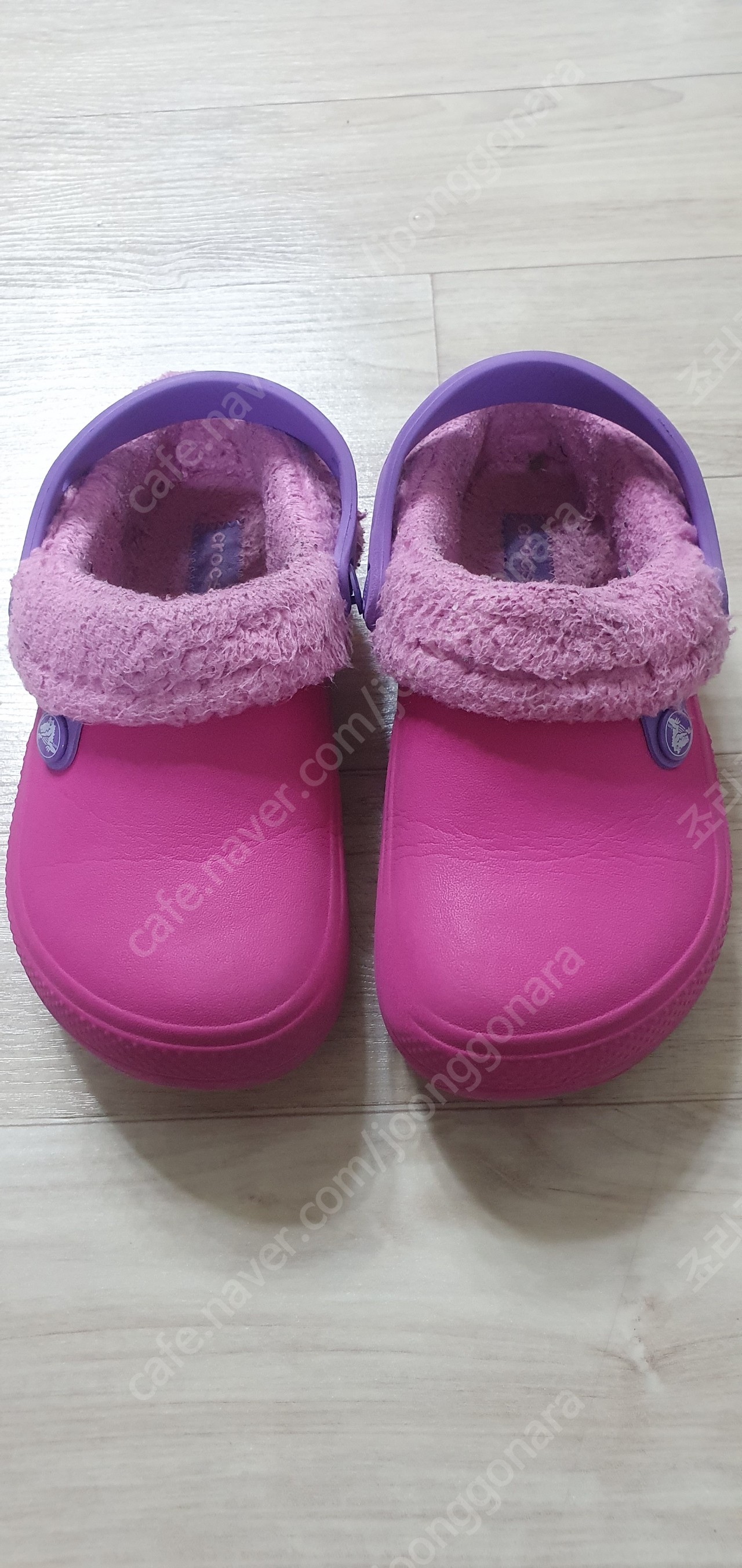 크록스 키즈 방한슬리퍼 캠핑화 유아용의류 중고나라