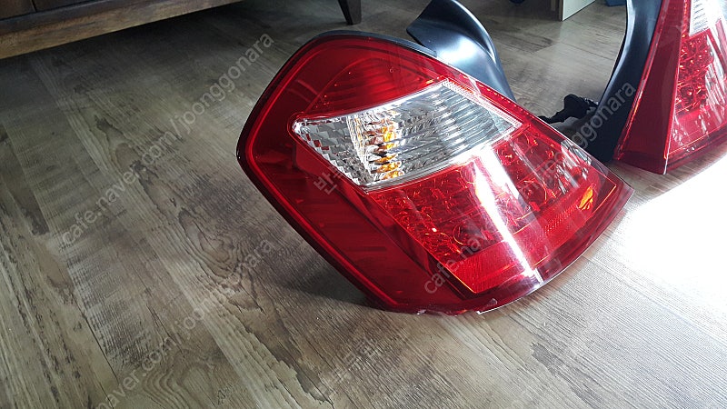 SM7 뉴아트 후미등(운전석/조수석)팝니다 | 기타 부품/용품 | 중고나라