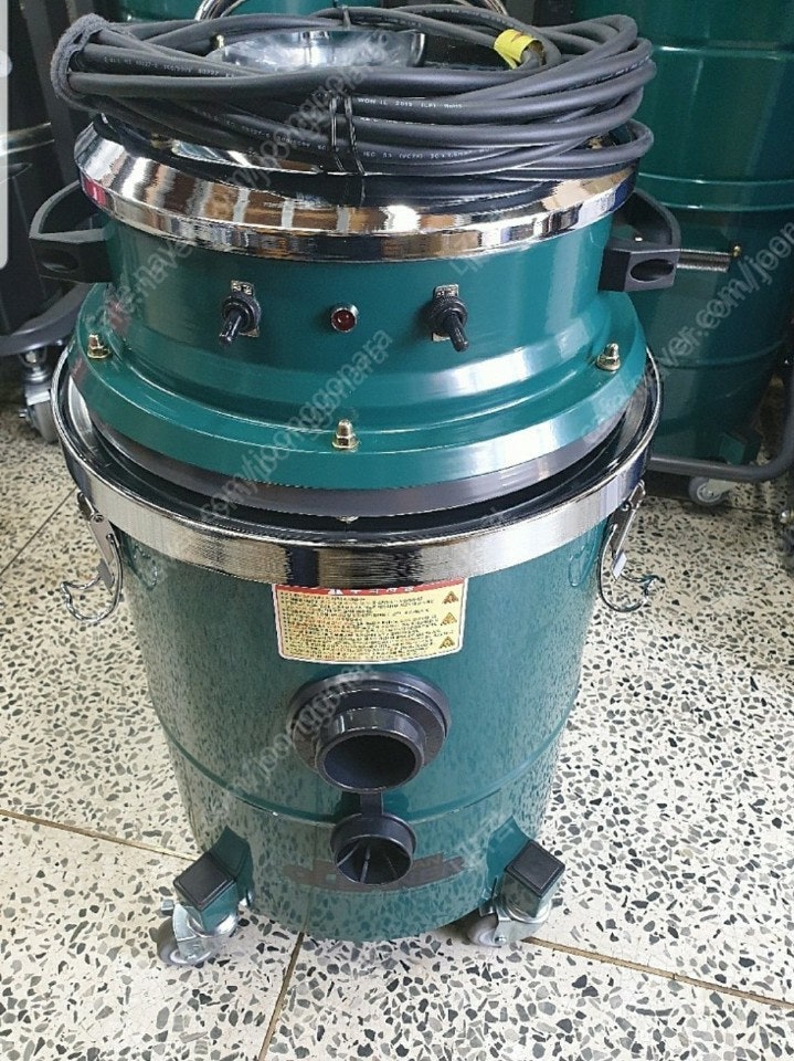 국산 모터2개장착2700w36마력 건습식겸용 산업용청소기~공장물류창고산업현장청소기면갈이청소기수량1대 산업자재