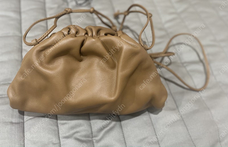 보테가베네타 미니파우치 만두백 카멜 숄더백 중고나라