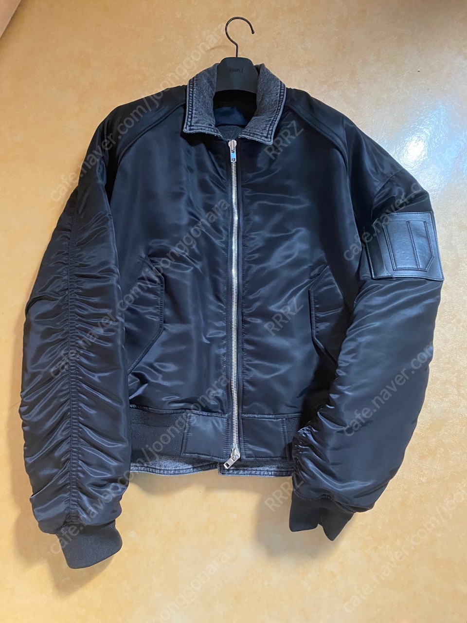 [46] 21fw 준지 흑청 트러커 MA1 | 중고나라 카페에서 운영하는 공식 사이트